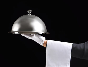 Waiting Tables 101: Introduction to the World of Restaurant Waiters