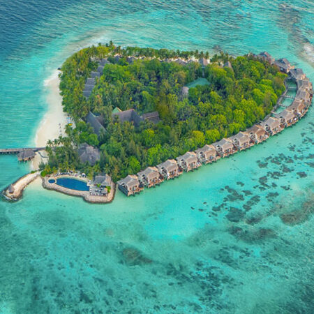 Heart Islands of the World - Top 24 (PHOTOS) · Pipeaway