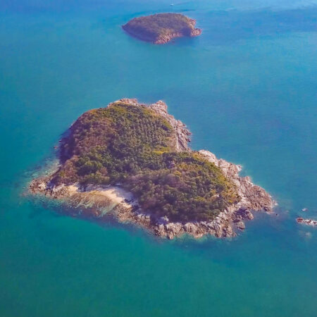 Heart Islands of the World - Top 24 (PHOTOS) · Pipeaway