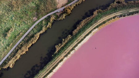 12 Best Pink Lakes in the World · Pipeaway